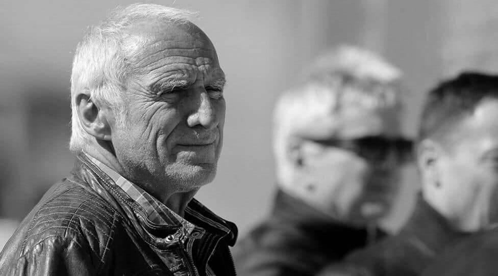 MEGHALT DIETRICH MATESCHITZ, A RED BULL ALAPÍTÓJA - ONBRANDS - ÉRTÉK ALAPON