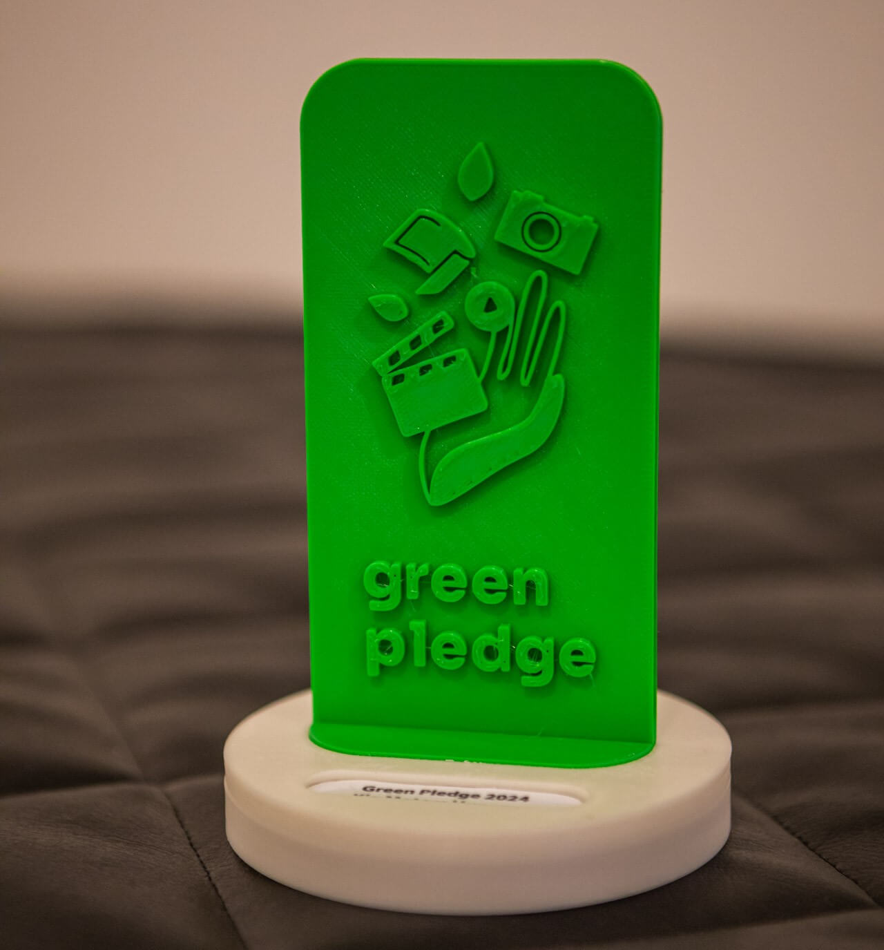 ÁTADTÁK AZ IDEI GREEN PLEDGE VÉDJEGYEKET - ONBRANDS - ÉRTÉK ALAPON