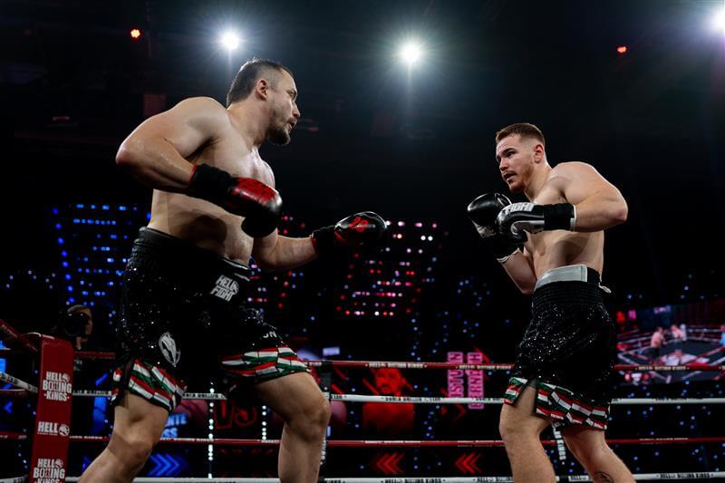 VISSZATÉR A HELL BOXING KINGS - ONBRANDS - ÉRTÉK ALAPON
